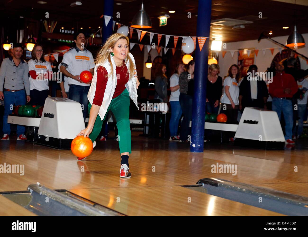 Dutch Princess Maxima at the bowling alley with visitors and volunteers ...