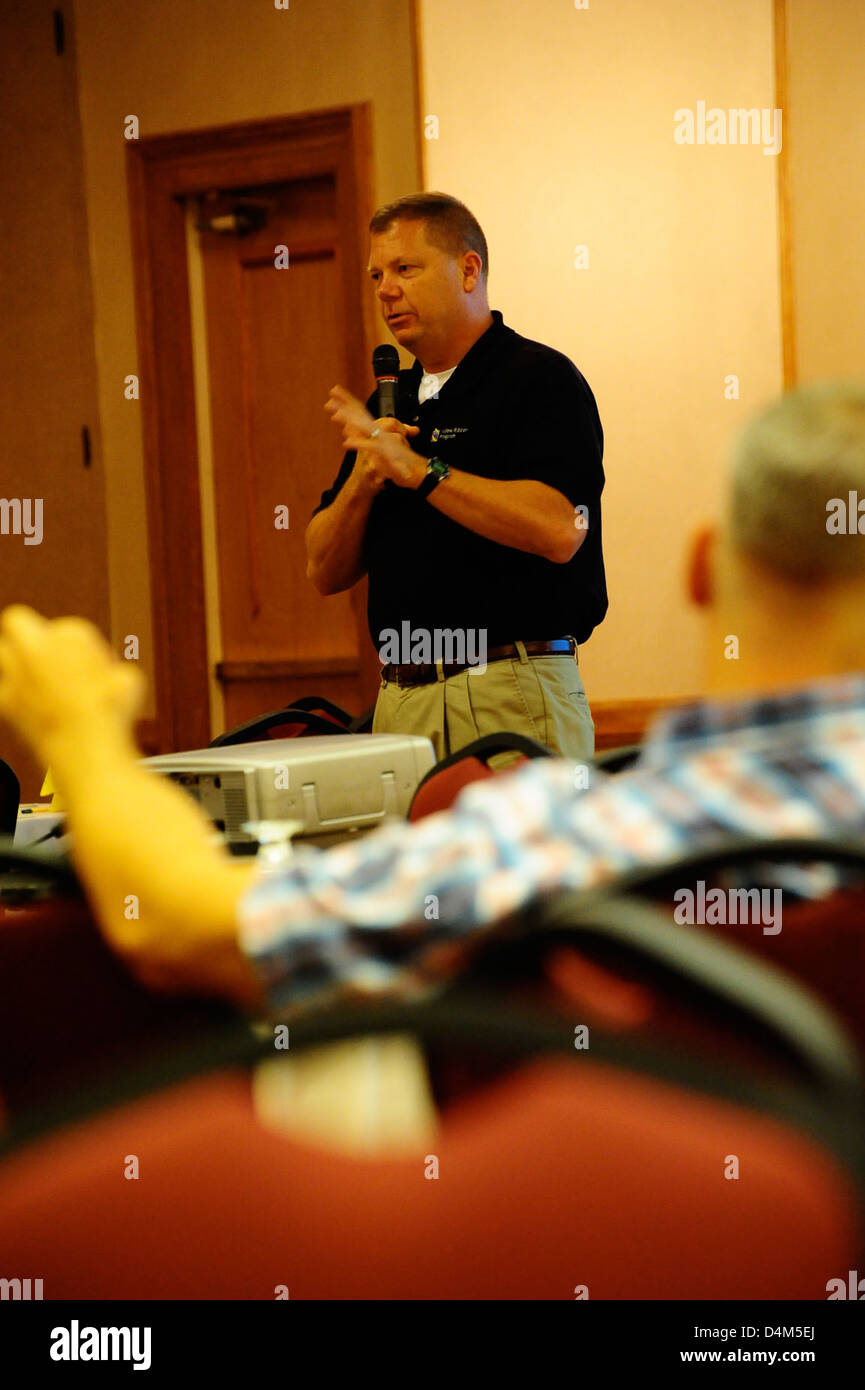 Yellow ribbon program hi-res stock photography and images - Alamy