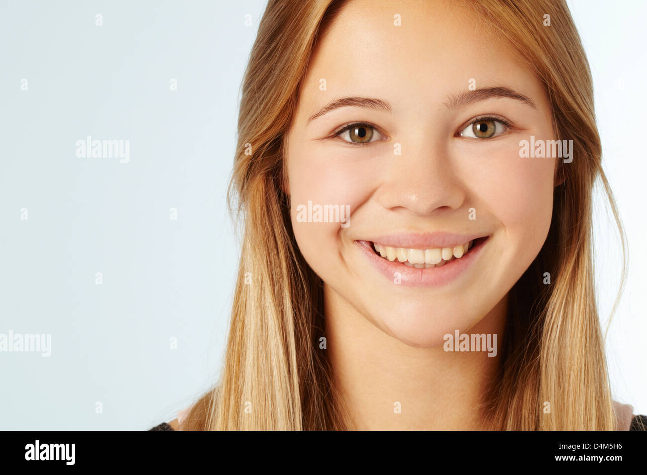 Close up of teenage girls smiling face Stock Photo - Alamy Close up of teenage girls smiling face Stock Photo - Alamy