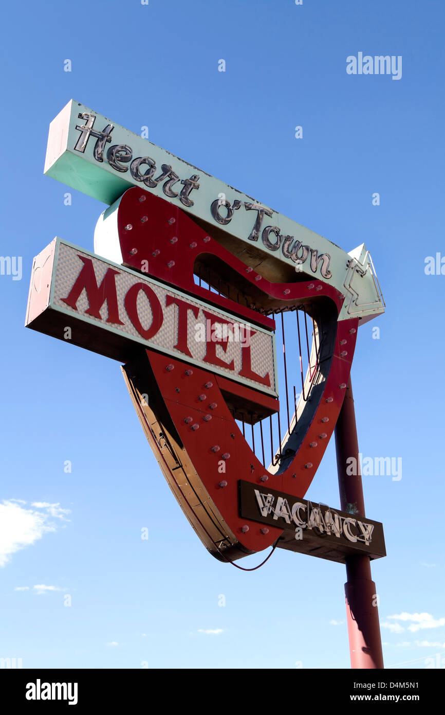 Motel neon sign hi-res stock photography and images - Alamy