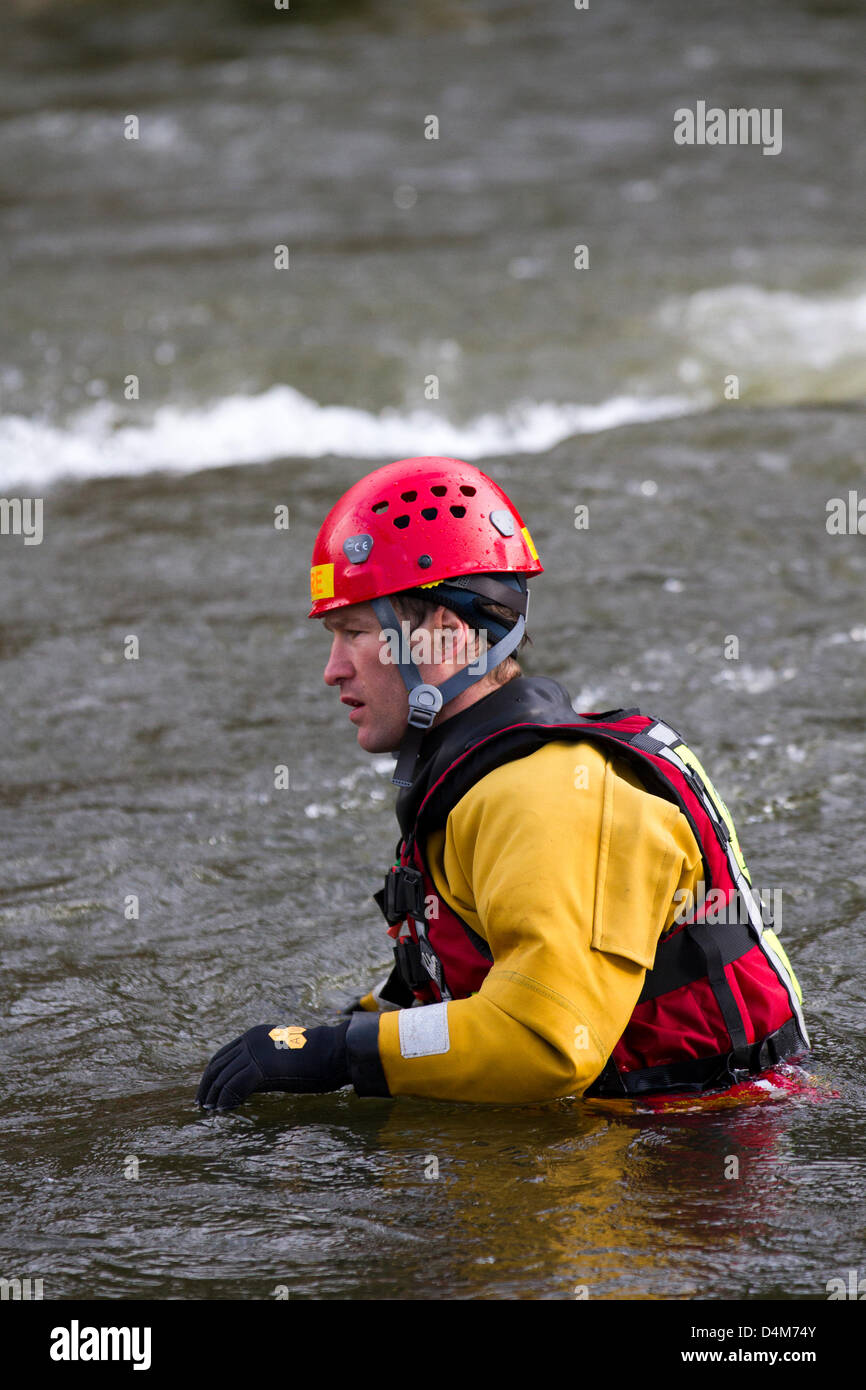 Swiftwater and Flood Rescue Technician course. Trainee Firemen at Devil ...