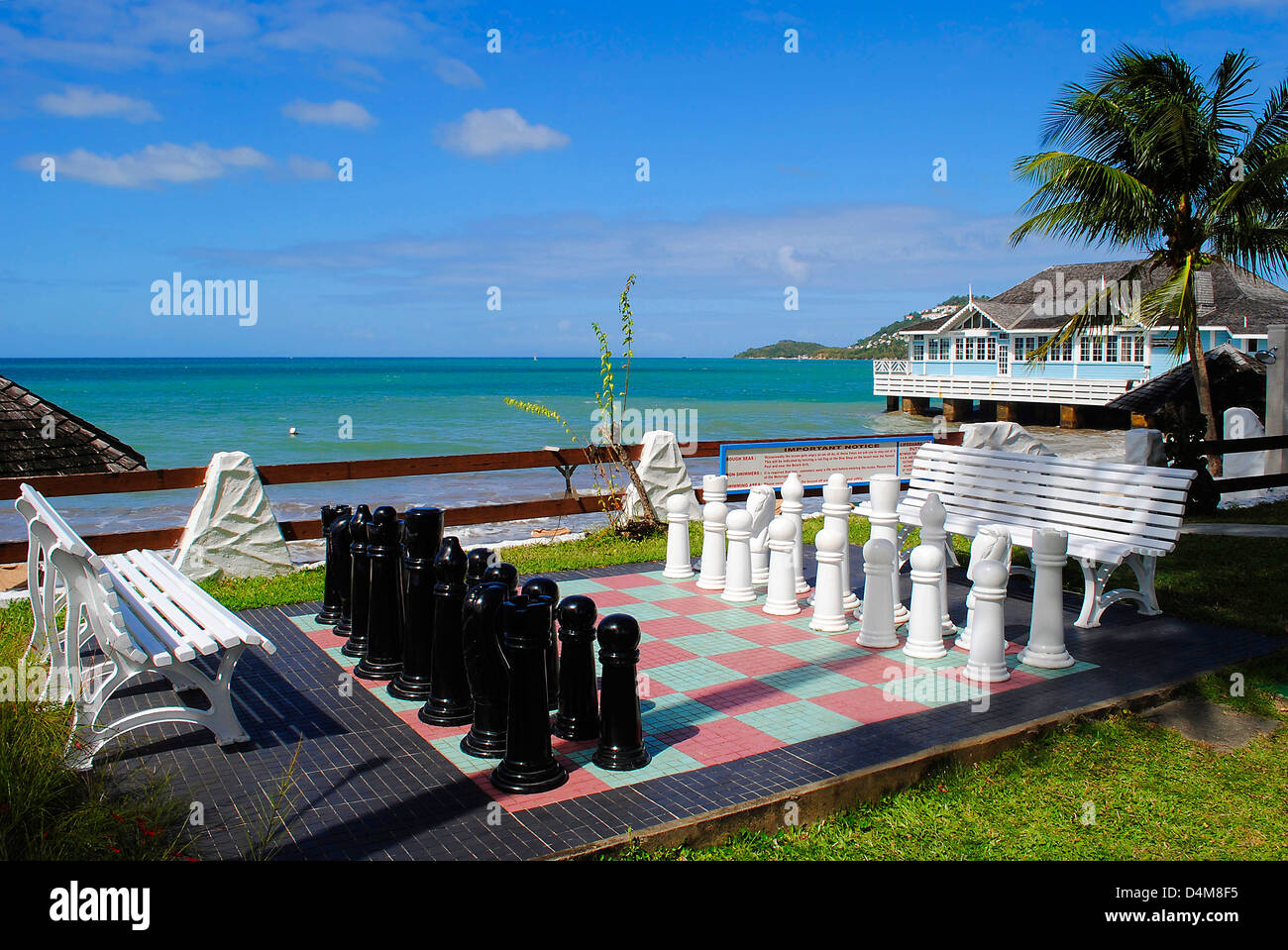 Chess by the beach hi-res stock photography and images - Alamy
