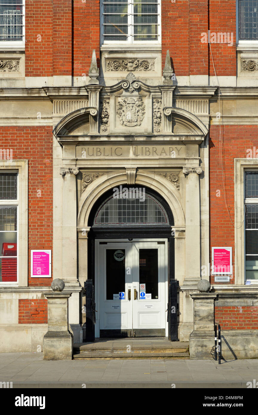 Public library sign hi-res stock photography and images - Alamy