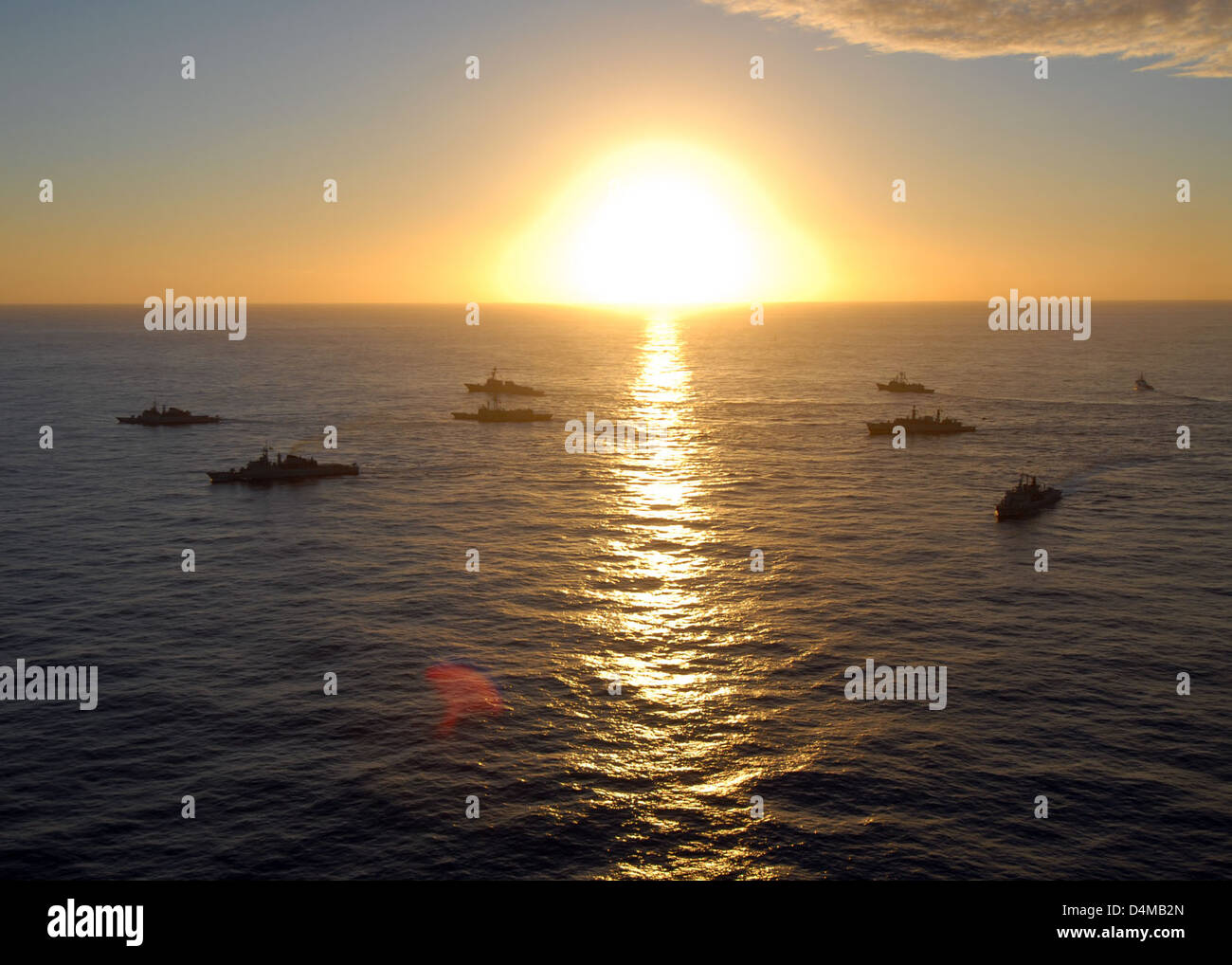 Military personnel practice aircraft hi-res stock photography and ...