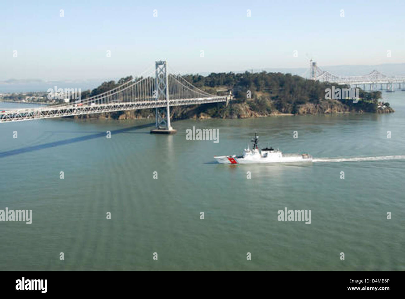 U s coast guard cutter bertholf hi-res stock photography and images - Alamy
