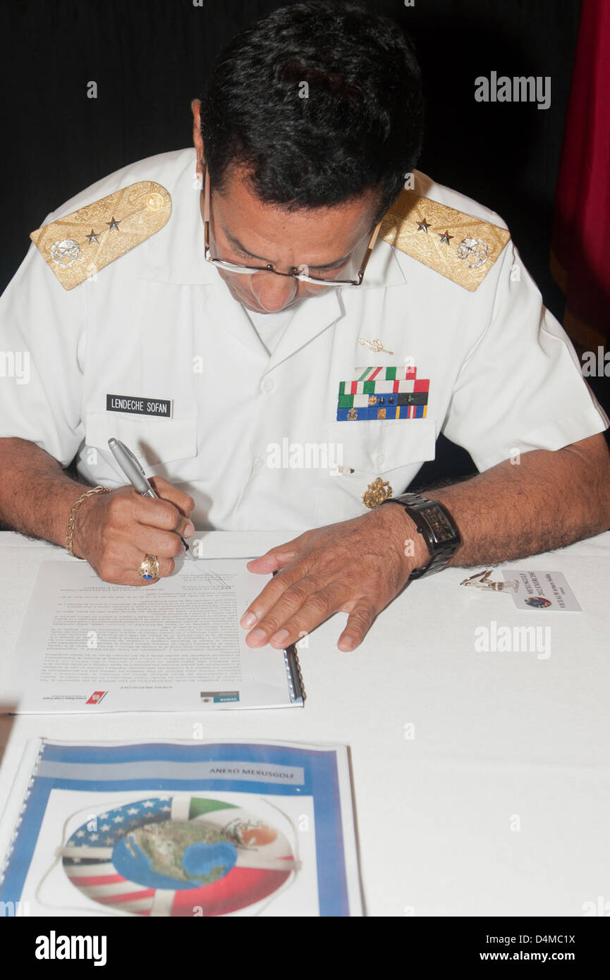 U s coast guard exercise hi-res stock photography and images - Alamy