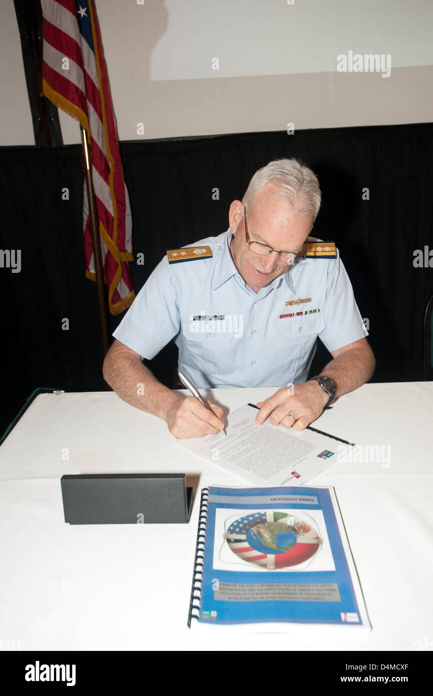 Counter drug operations hi-res stock photography and images - Alamy