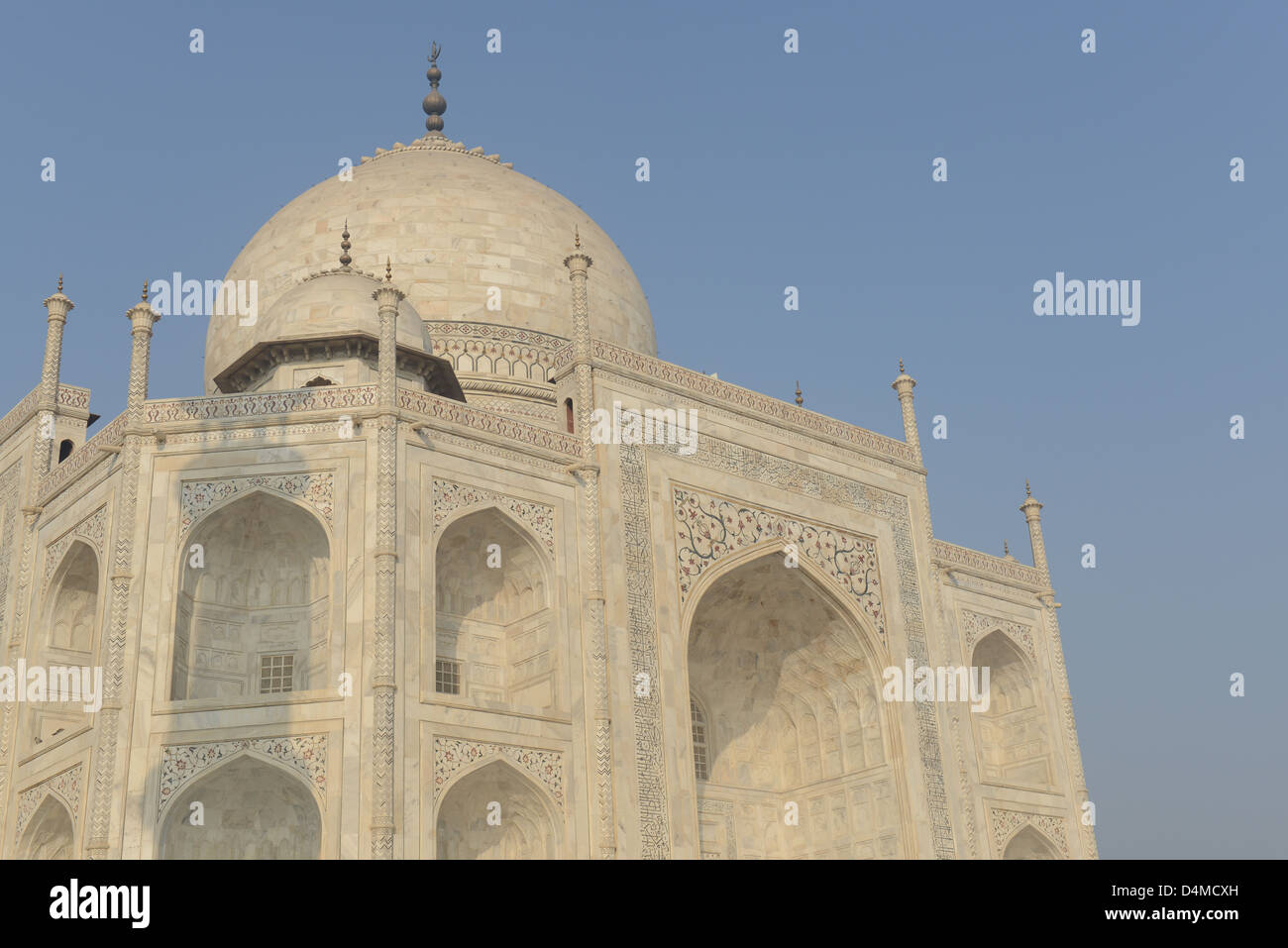 The taj mahal close up hi-res stock photography and images - Alamy
