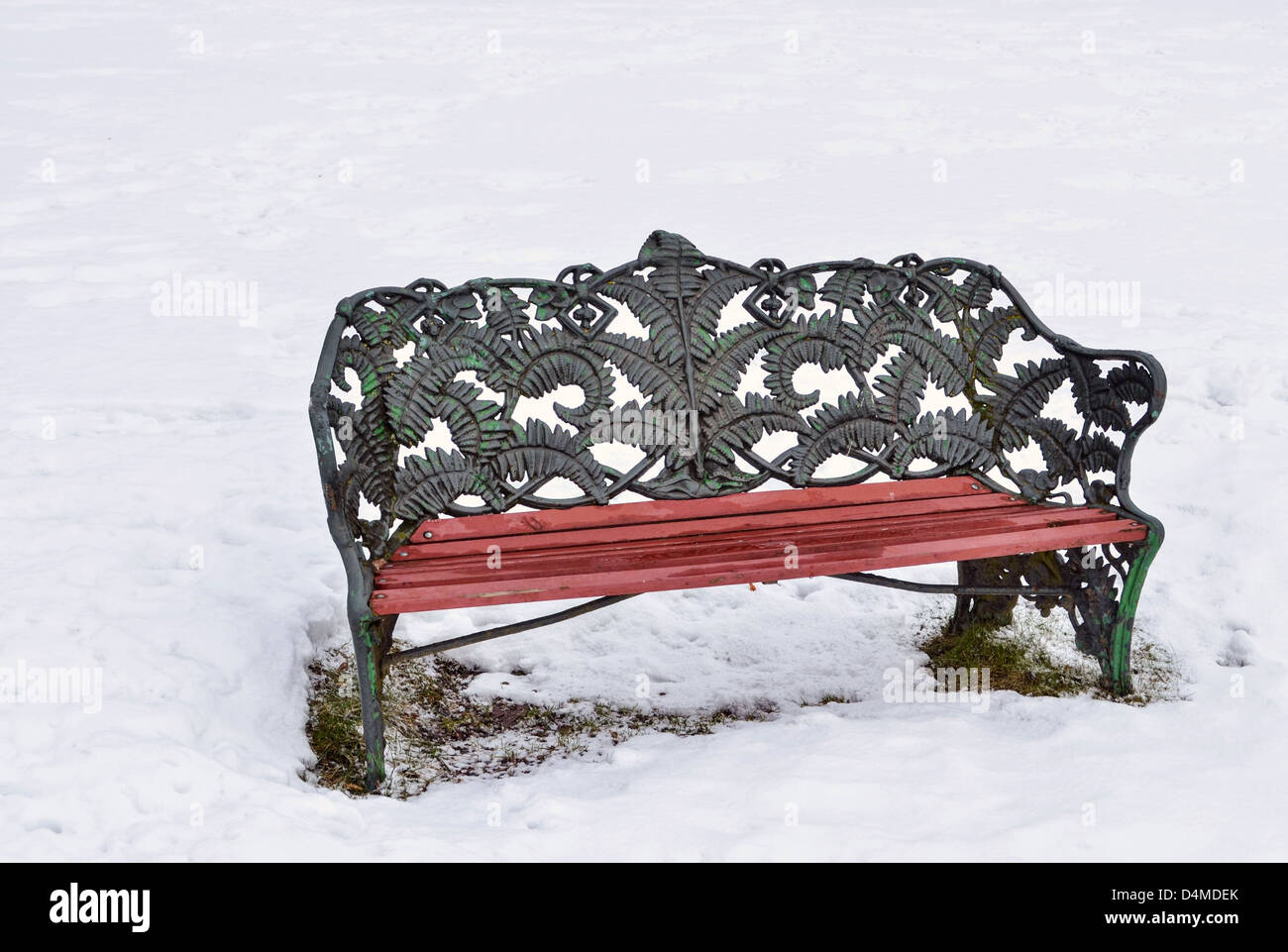 Winter bench covered with snow at the park Stock Photo - Alamy