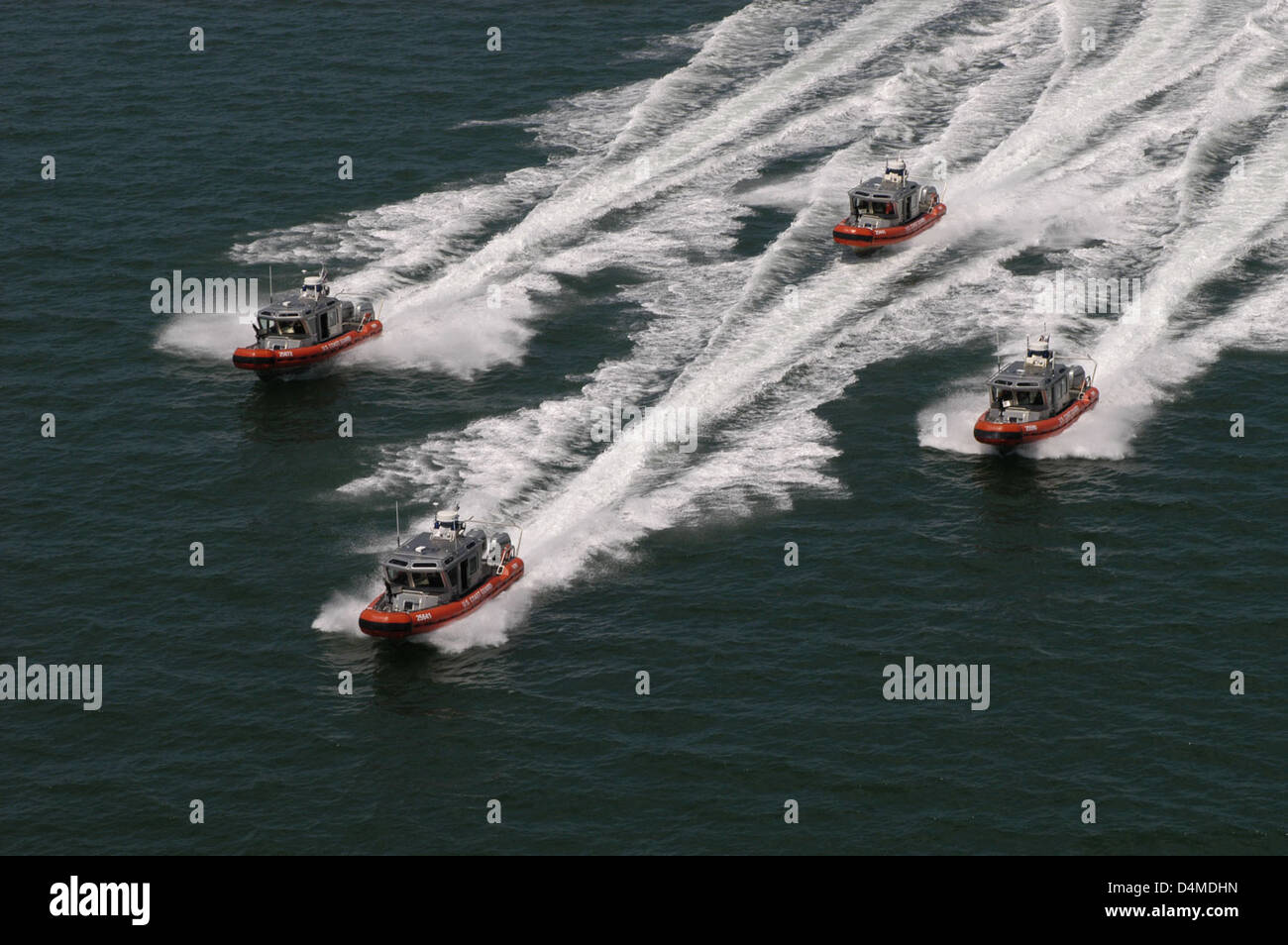 The 25-foot response boat, part of the U.S. Coast Guard's small boat ...