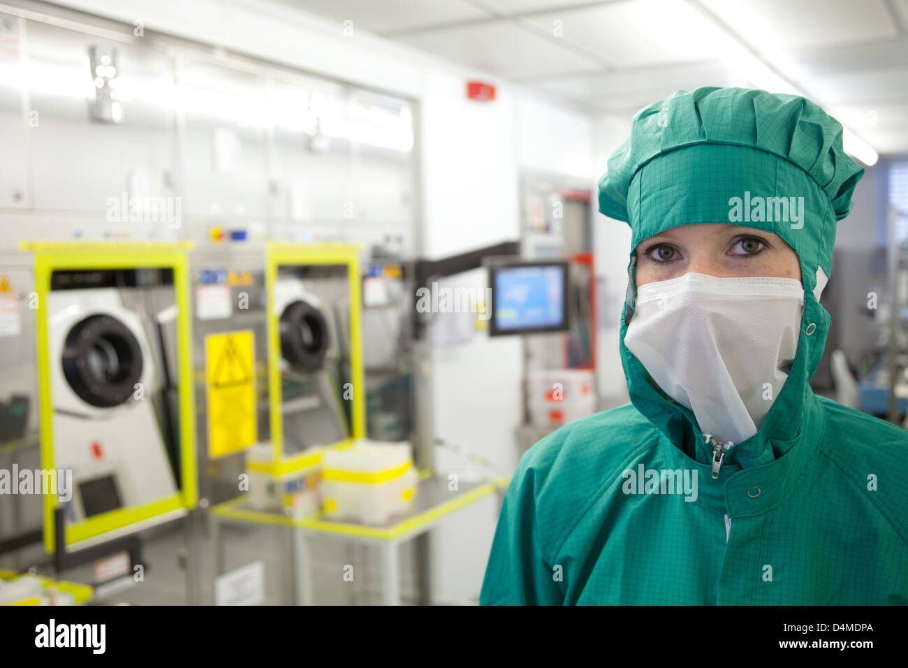 Mems wafer hi-res stock photography and images - Alamy