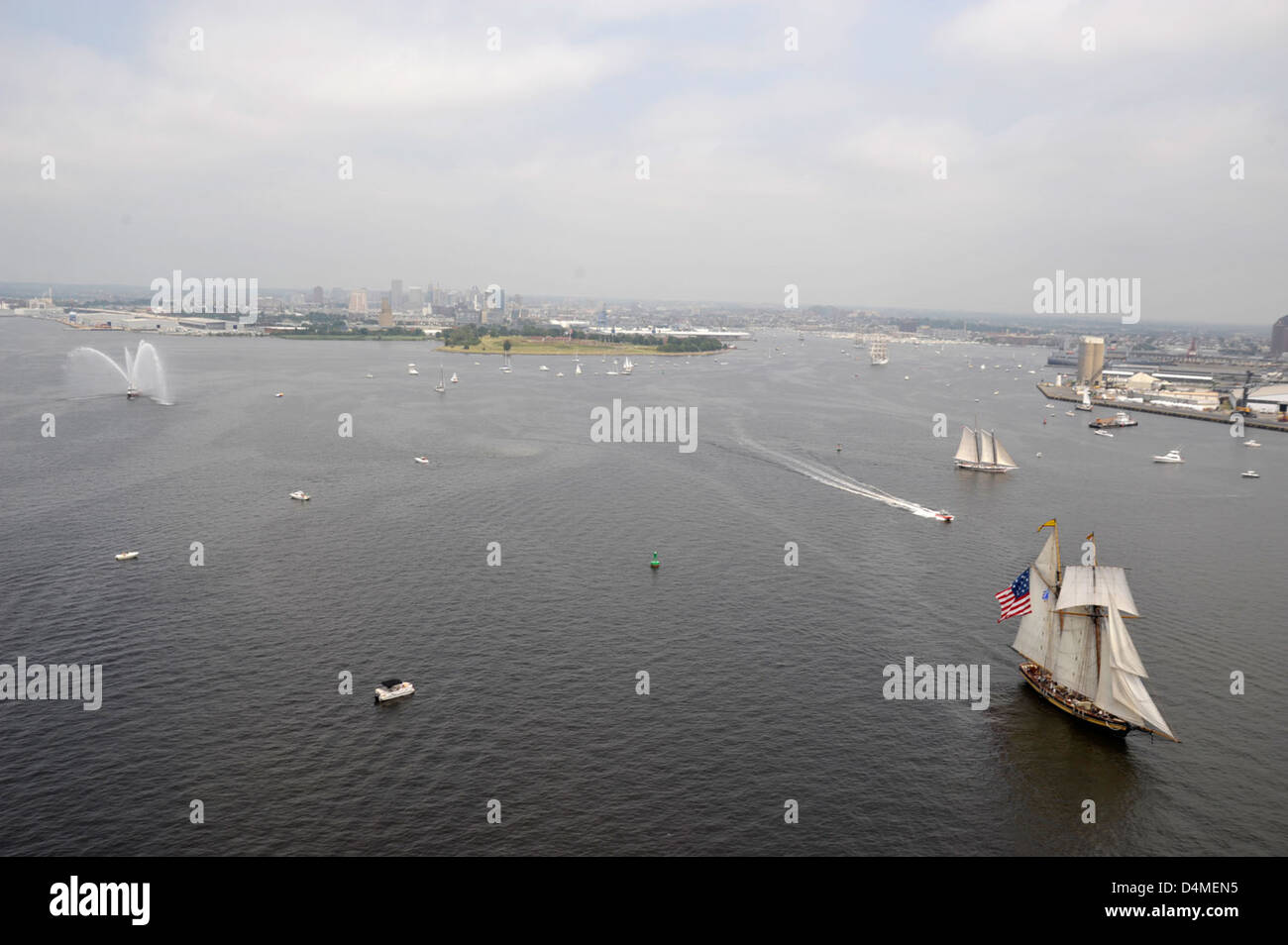 Opsail hi-res stock photography and images - Alamy