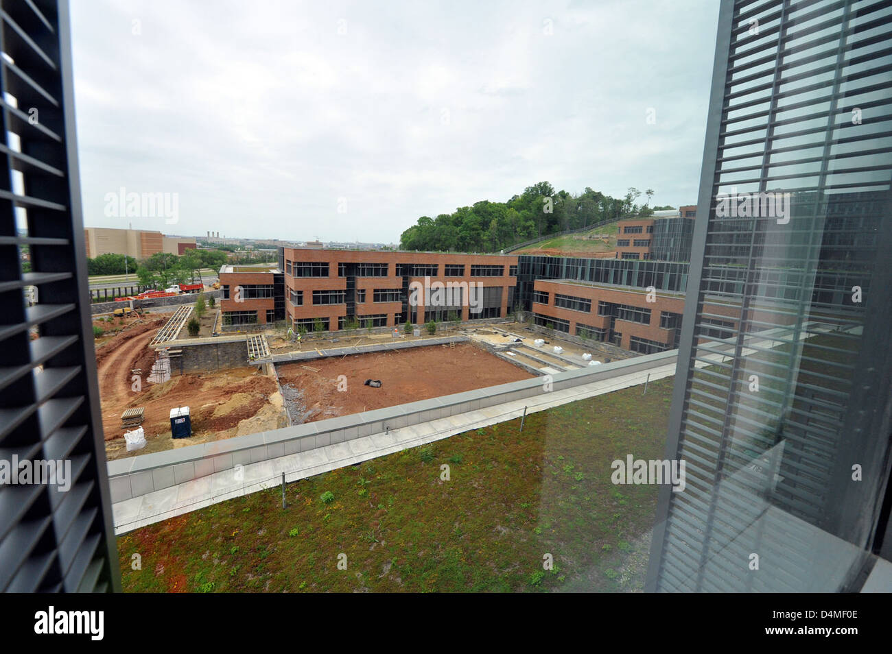 New Coast Guard Headquarters Building High Resolution Stock Photography ...