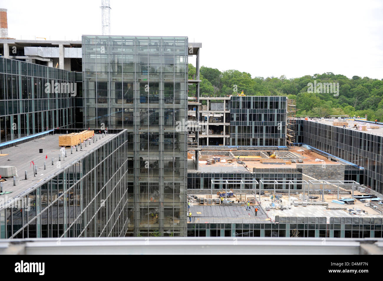 New Coast Guard Headquarters Building High Resolution Stock Photography ...