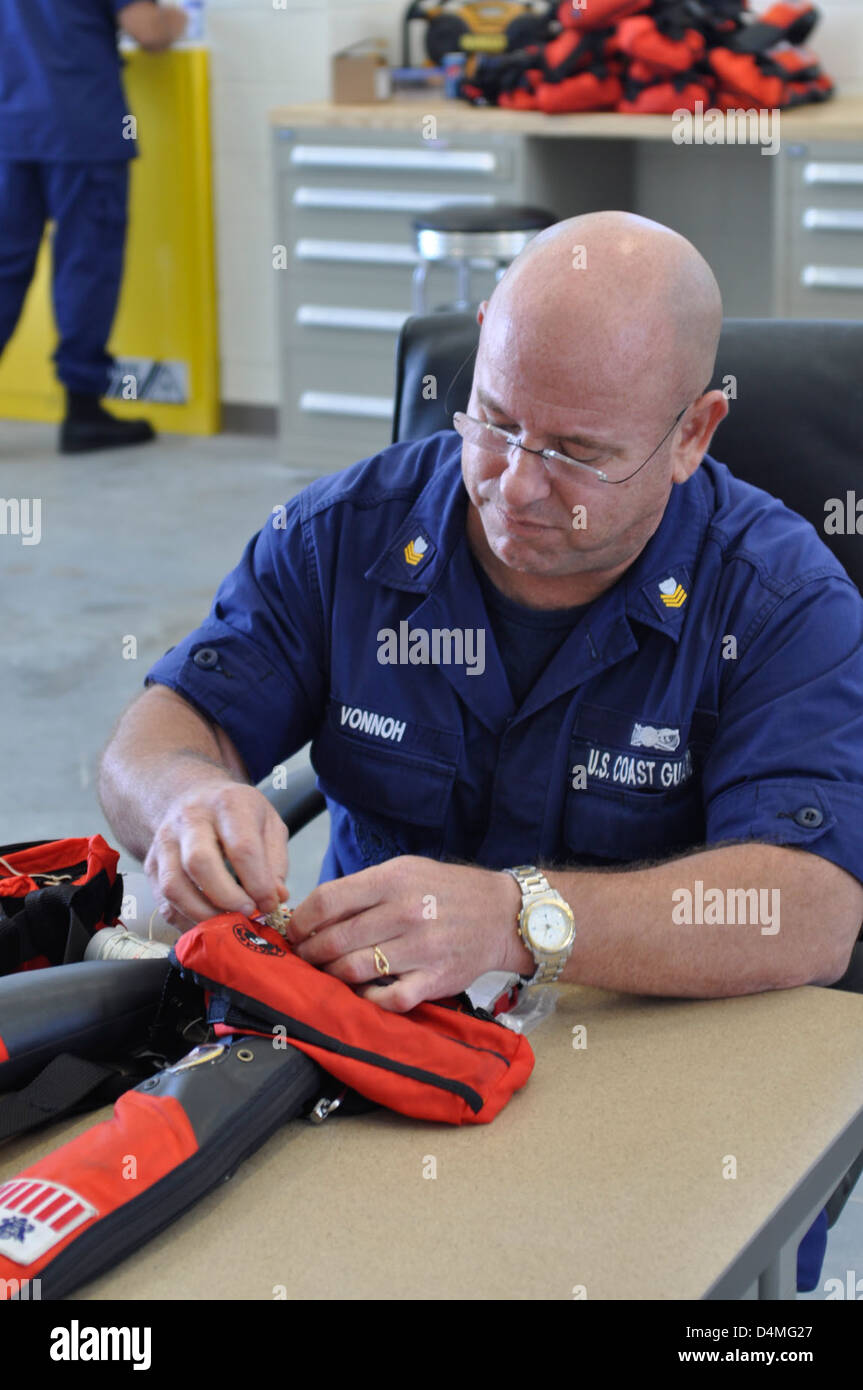 Coast guard boat forces hi-res stock photography and images - Alamy