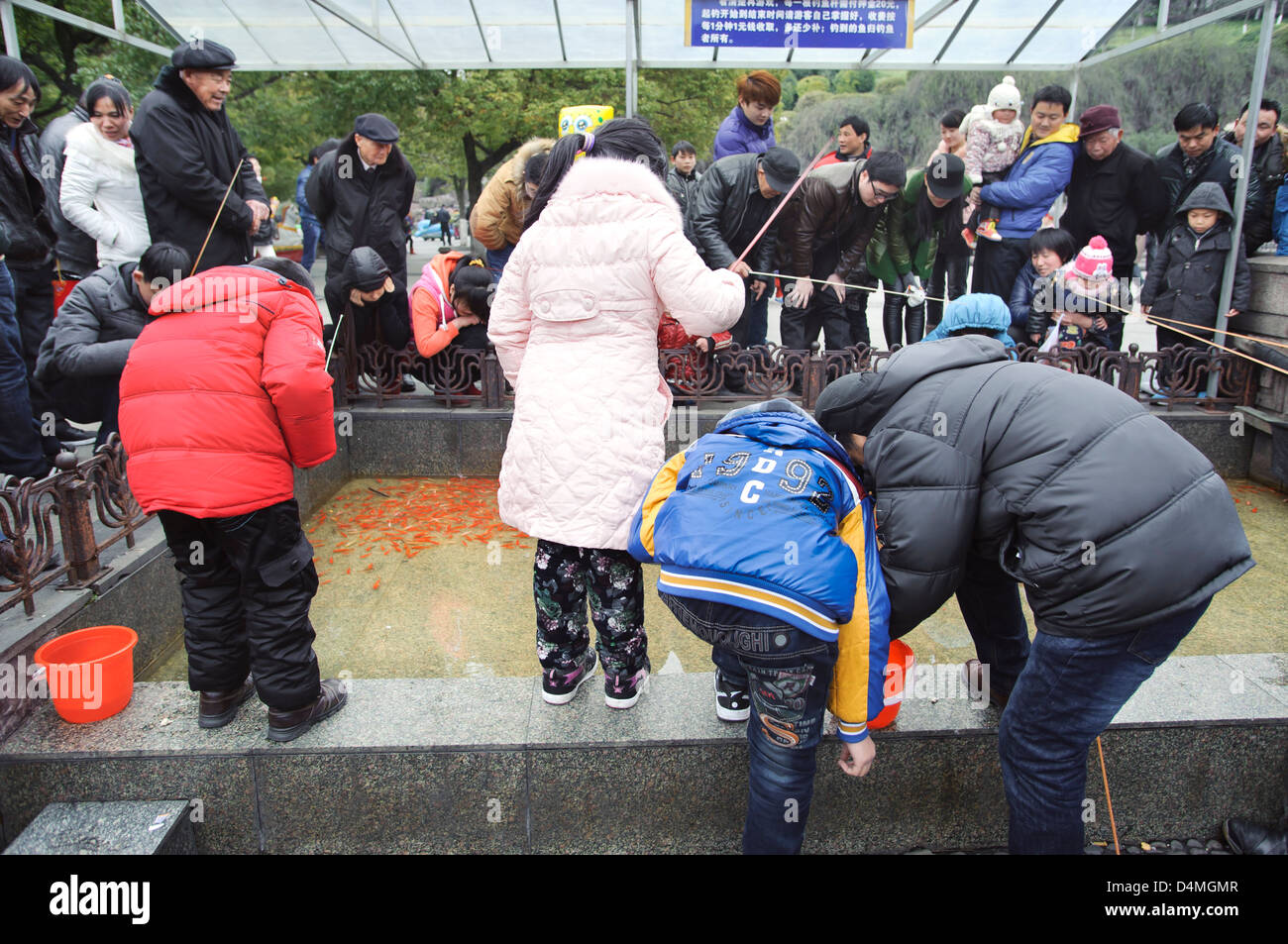 Fairground activities hi-res stock photography and images - Alamy