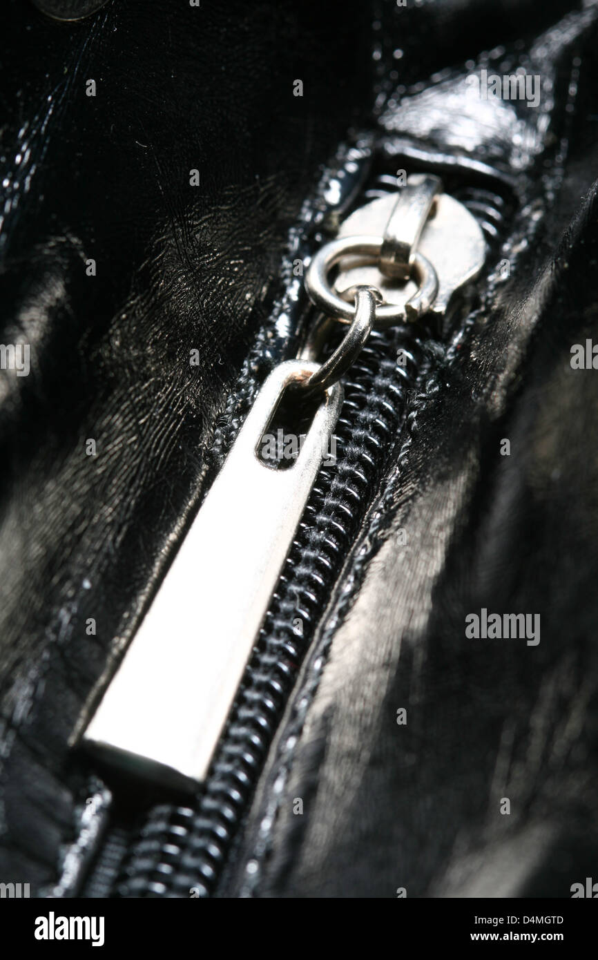 steel zipper macro close up Stock Photo - Alamy