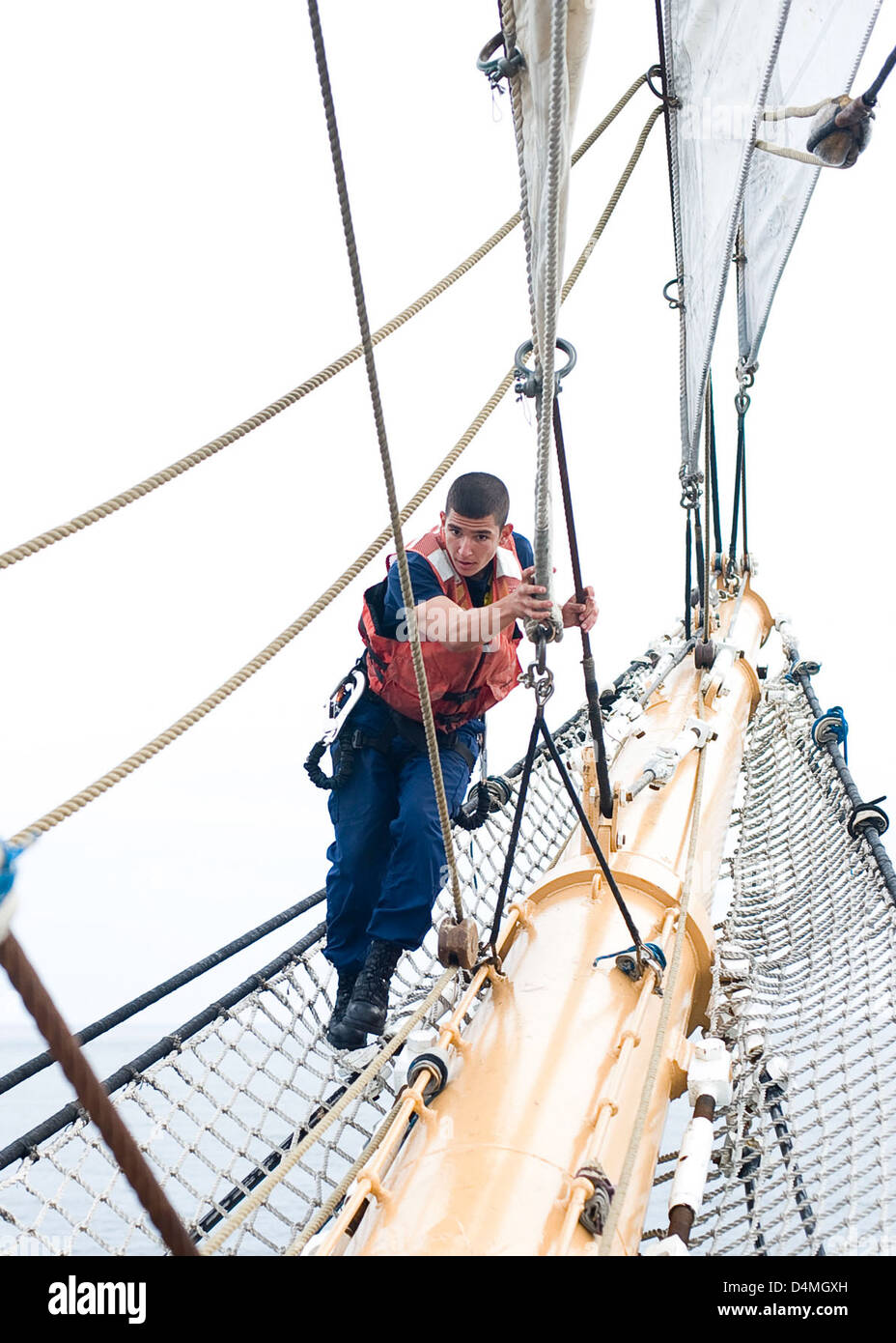 U s coast guard tall ship hi-res stock photography and images - Alamy
