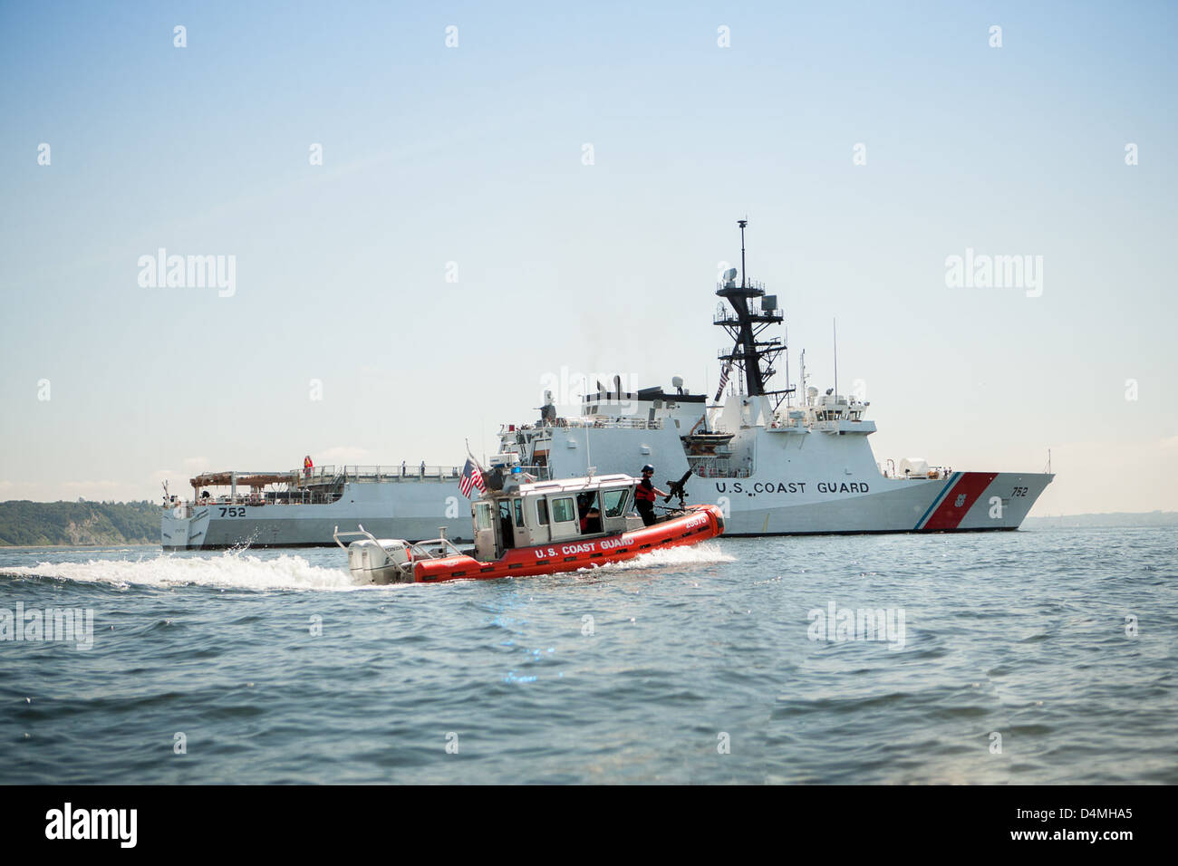 U s coast guard cutter stratton hi-res stock photography and images - Alamy