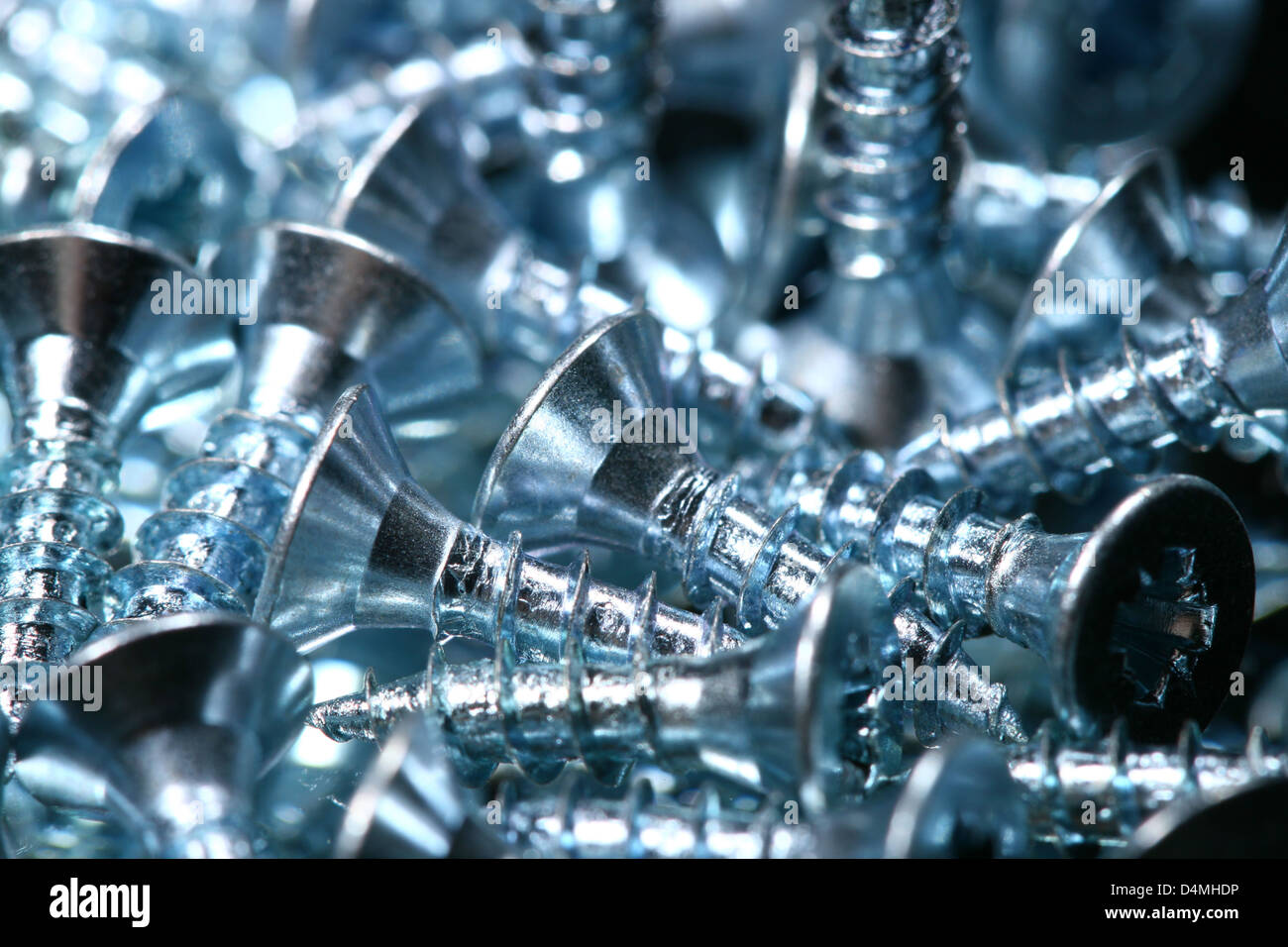 screw background macro close up Stock Photo - Alamy