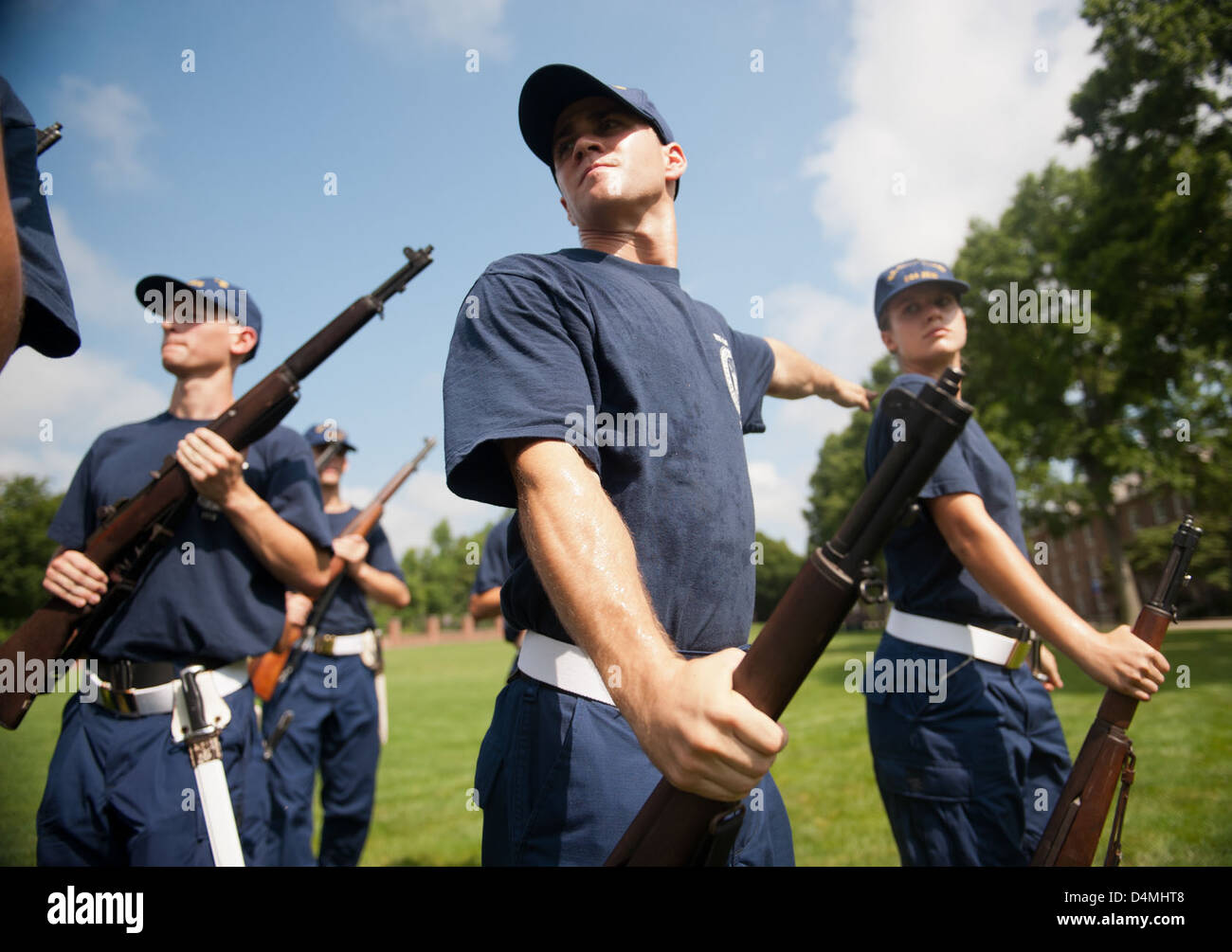 Cadets coast guard academy hi-res stock photography and images - Alamy