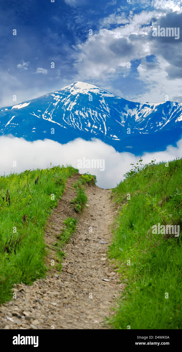 Uneven footpath hi-res stock photography and images - Alamy