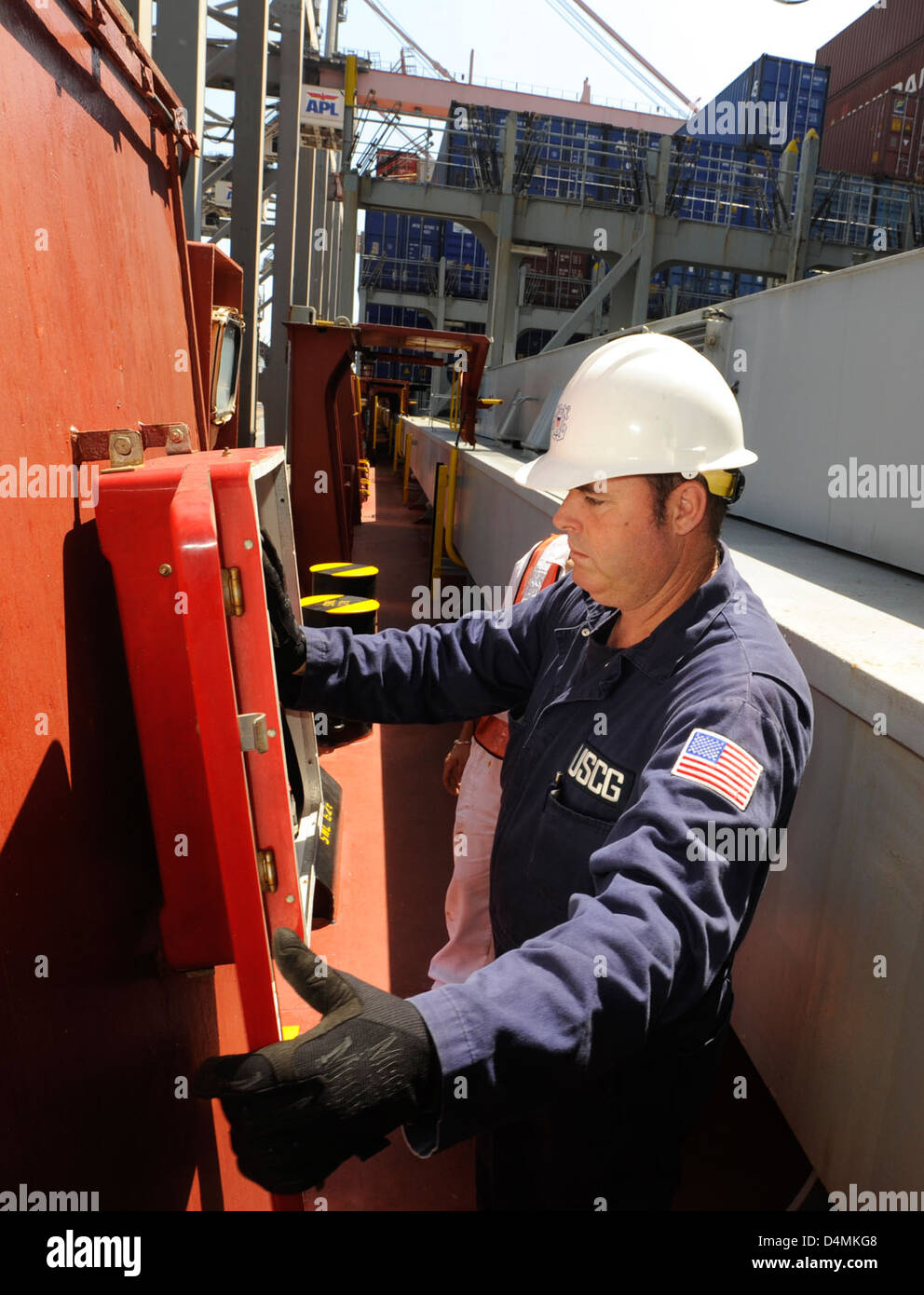 Port state control inspection hi-res stock photography and images - Alamy