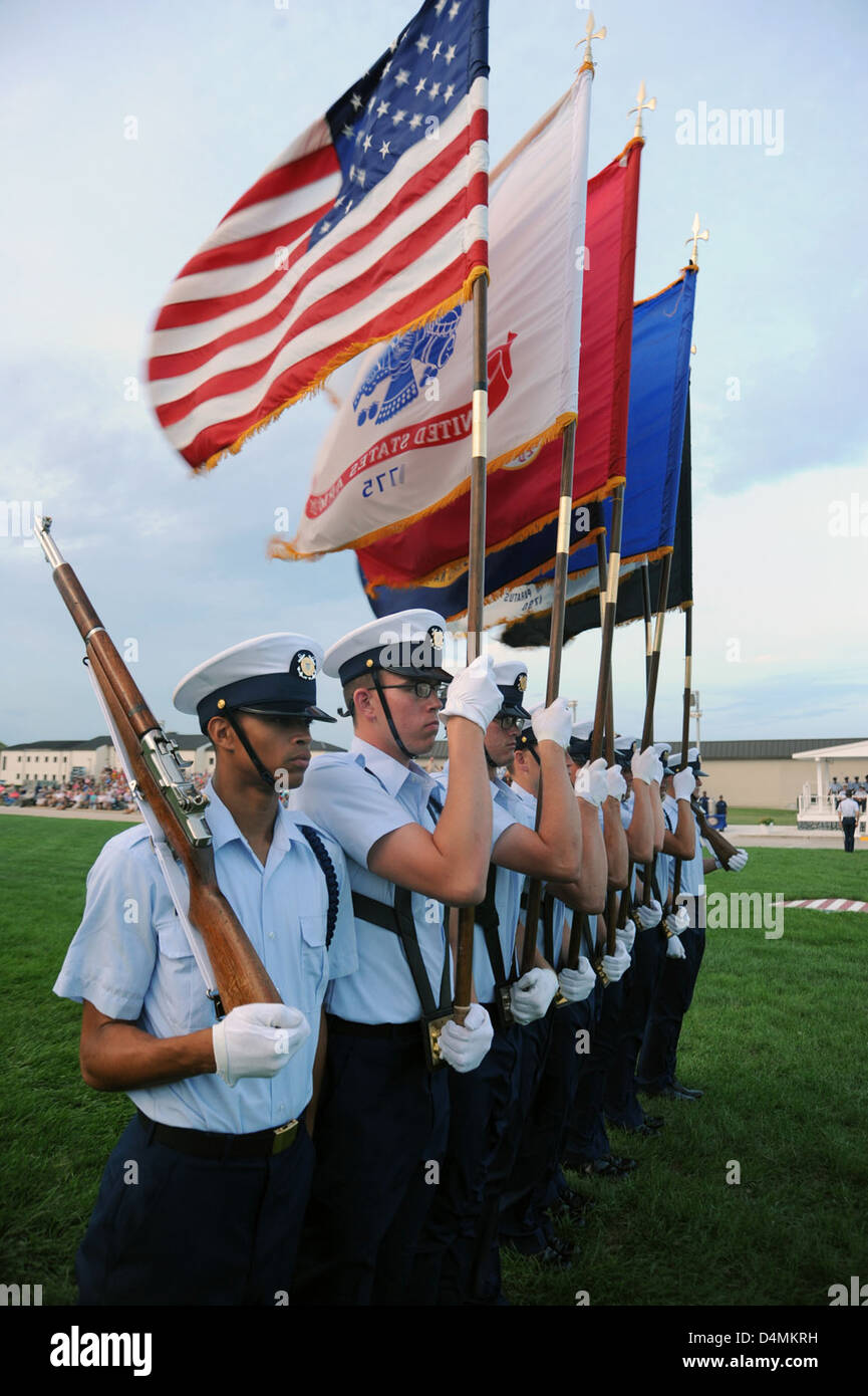 Military personnel during parade hi-res stock photography and images ...