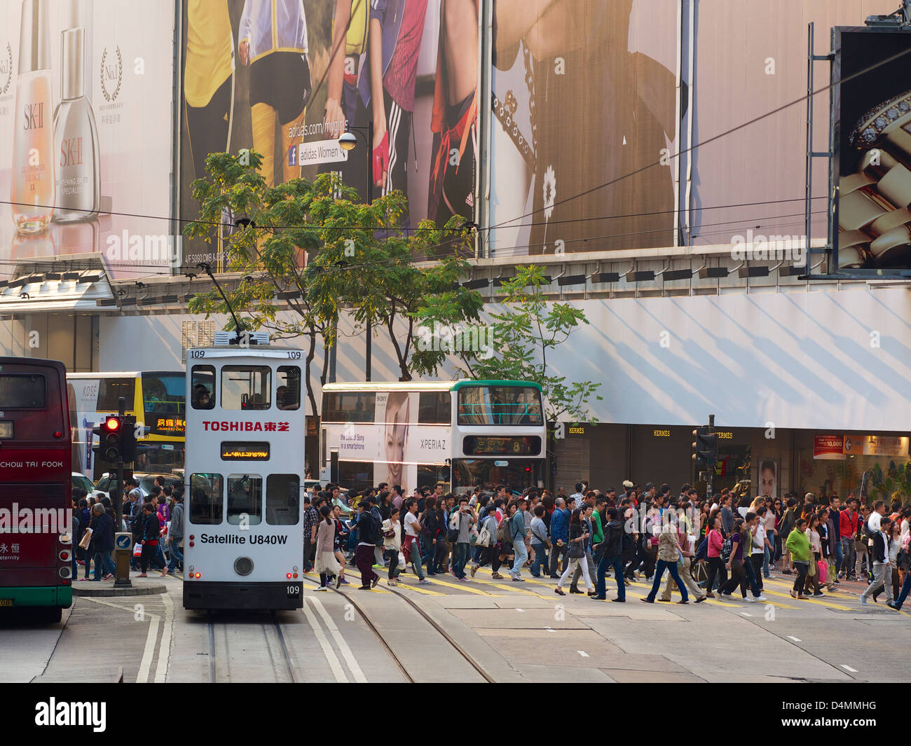 Traffic people in causeway bay hi-res stock photography and images - Alamy