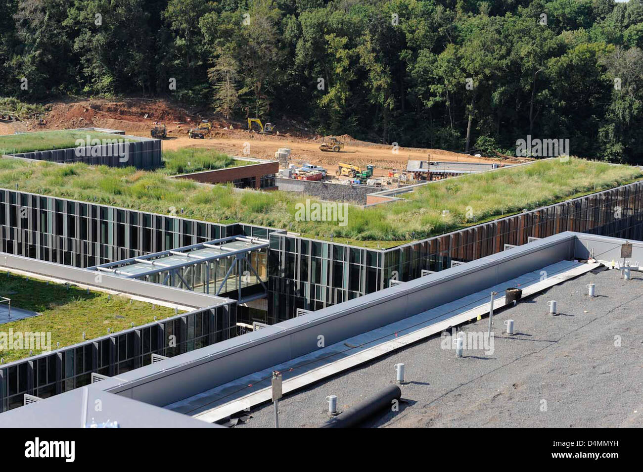 New Coast Guard Headquarters Building High Resolution Stock Photography ...