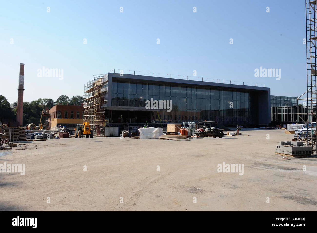 New Coast Guard Headquarters Building High Resolution Stock Photography ...