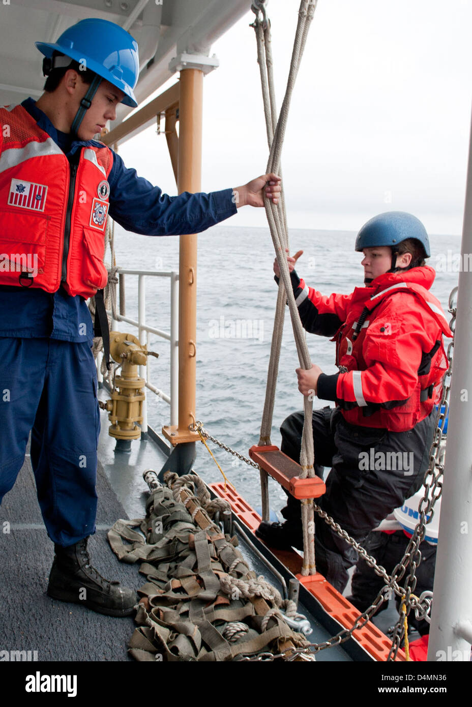 Coast guard cutter alert hi-res stock photography and images - Alamy