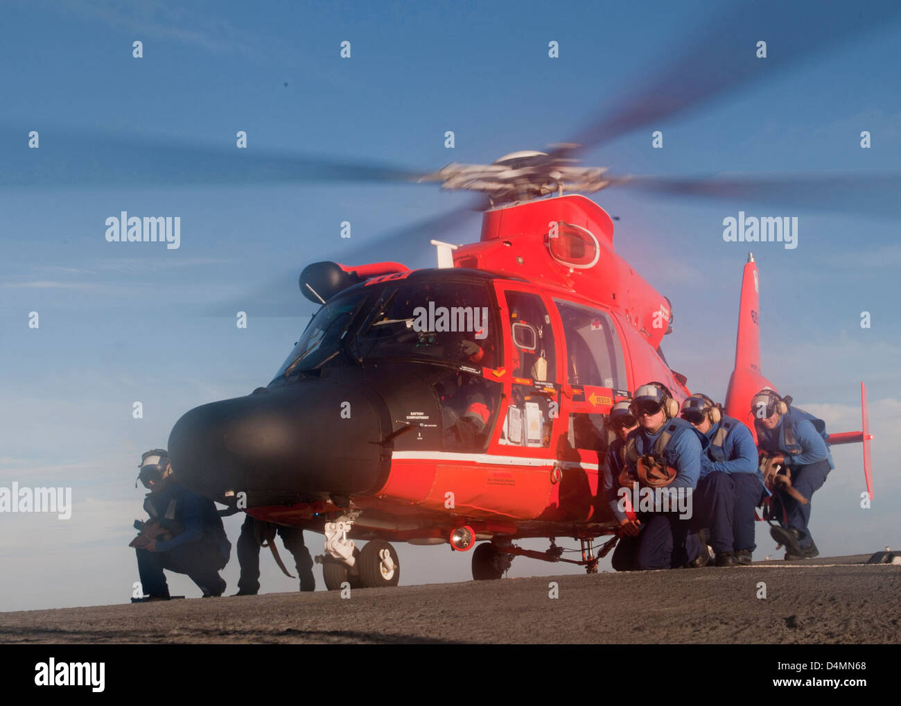 Coast guard cutter alert hi-res stock photography and images - Alamy