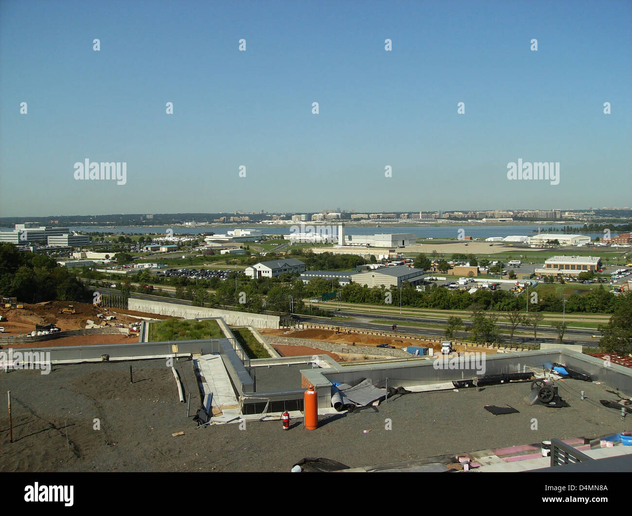 Construction of the new Coast Guard Headquarters building continues ...