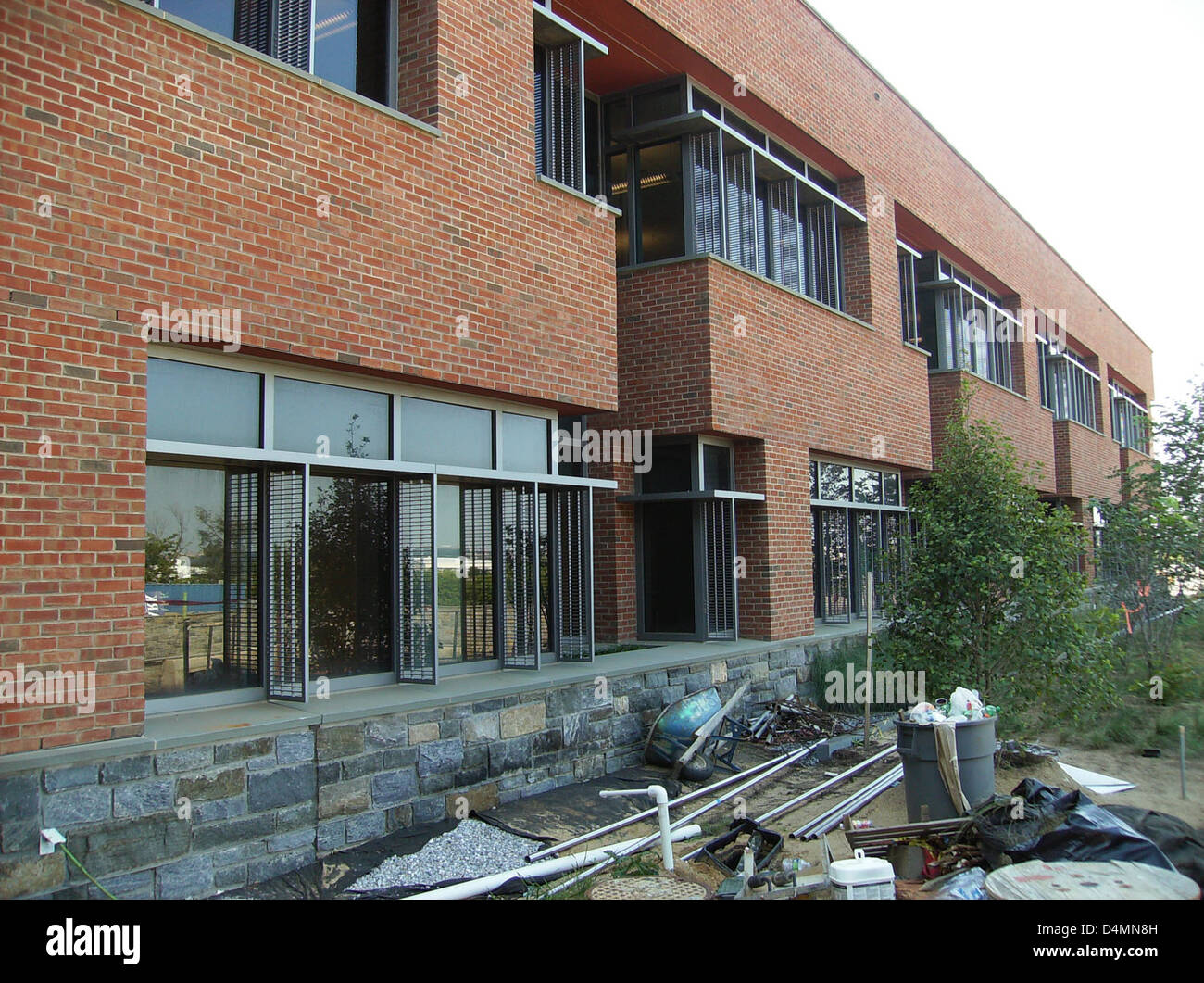 Maritime services building construction hi-res stock photography and ...