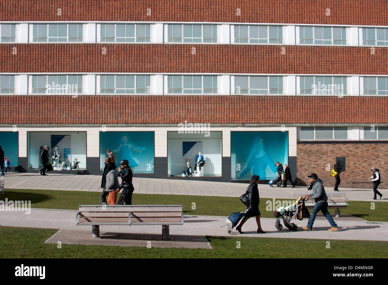 Pedestrianised Broadgate/Trinity Street area, Coventry, UK Stock Photo ...