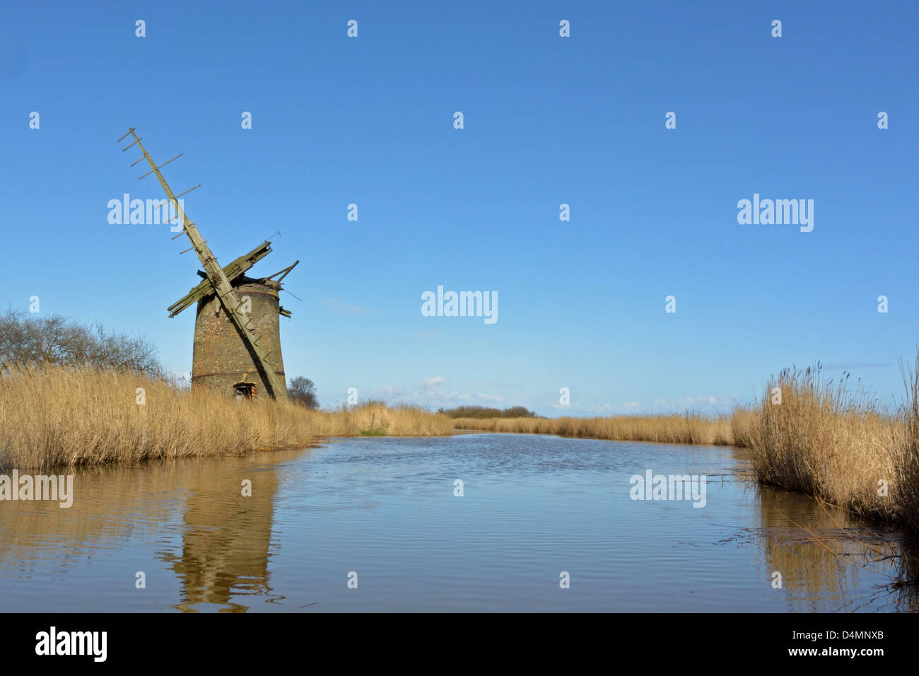 Brograve drainage mill derelict hi-res stock photography and images - Alamy