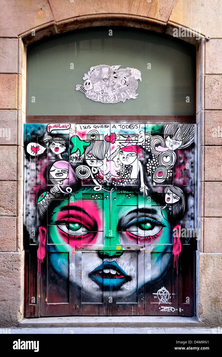 Graffiti shop shutters hi-res stock photography and images - Alamy
