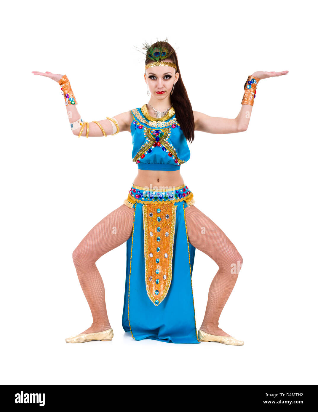 Dancing pharaoh woman wearing a egyptian costume Stock Photo - Alamy