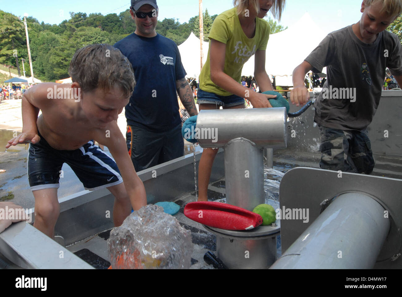 Damage control simulator hi-res stock photography and images - Alamy