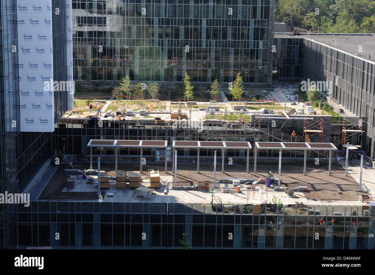 New Coast Guard Headquarters Building High Resolution Stock Photography ...