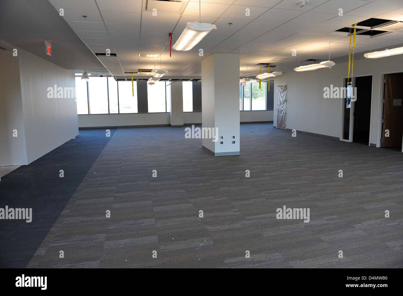 New Coast Guard Headquarters Building High Resolution Stock Photography ...