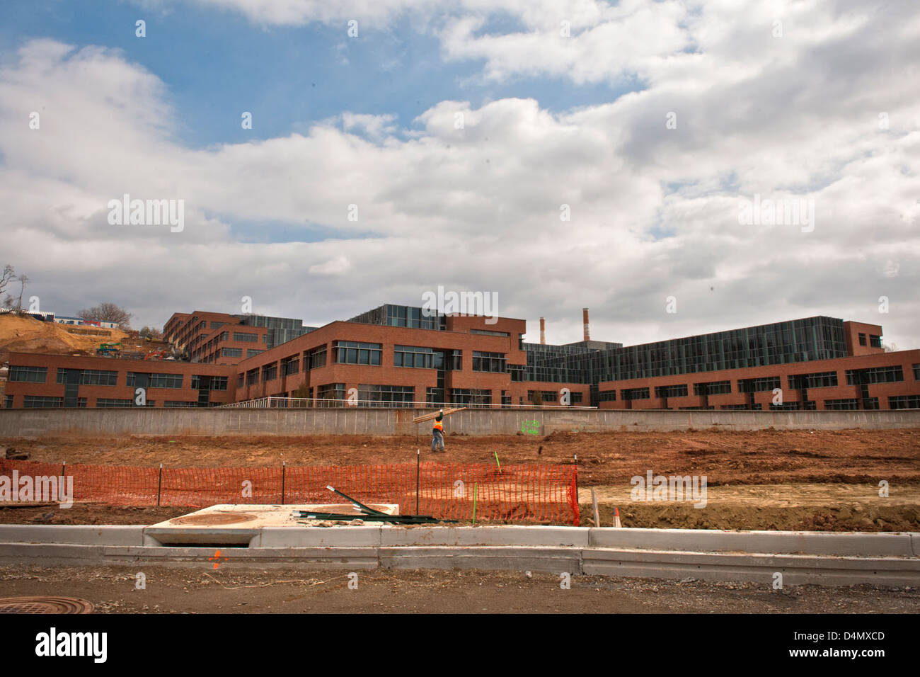 The construction of the U.S. Coast Guard Headquarters at St. Elizabeths ...