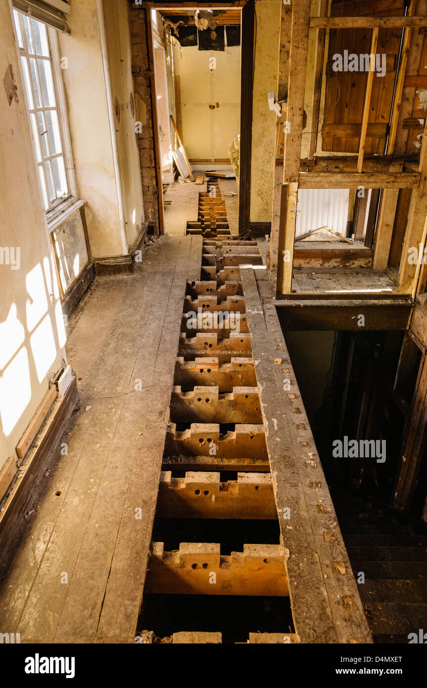 Copper pipes hi-res stock photography and images - Alamy