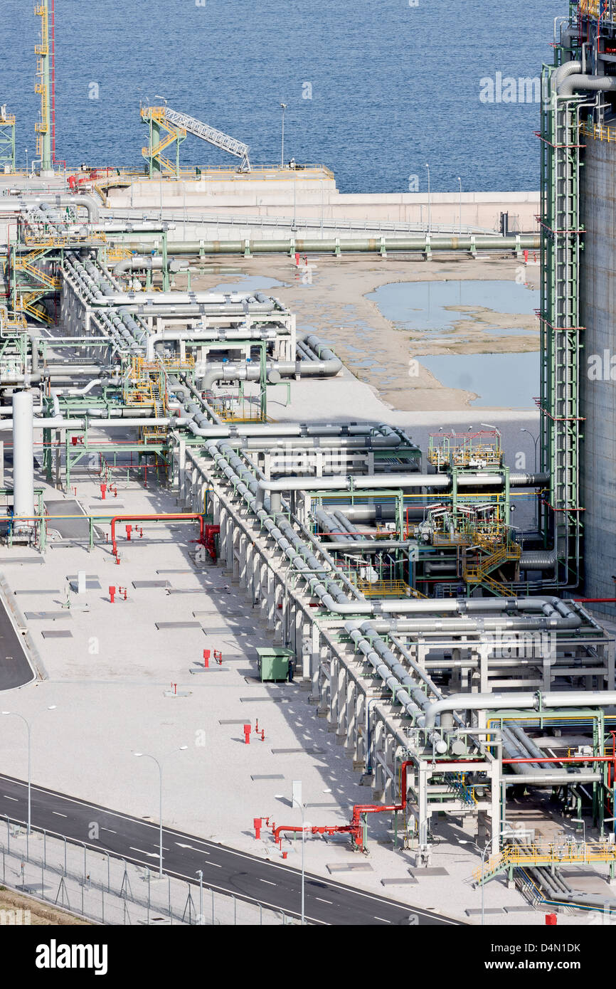 Regasification hi-res stock photography and images - Alamy