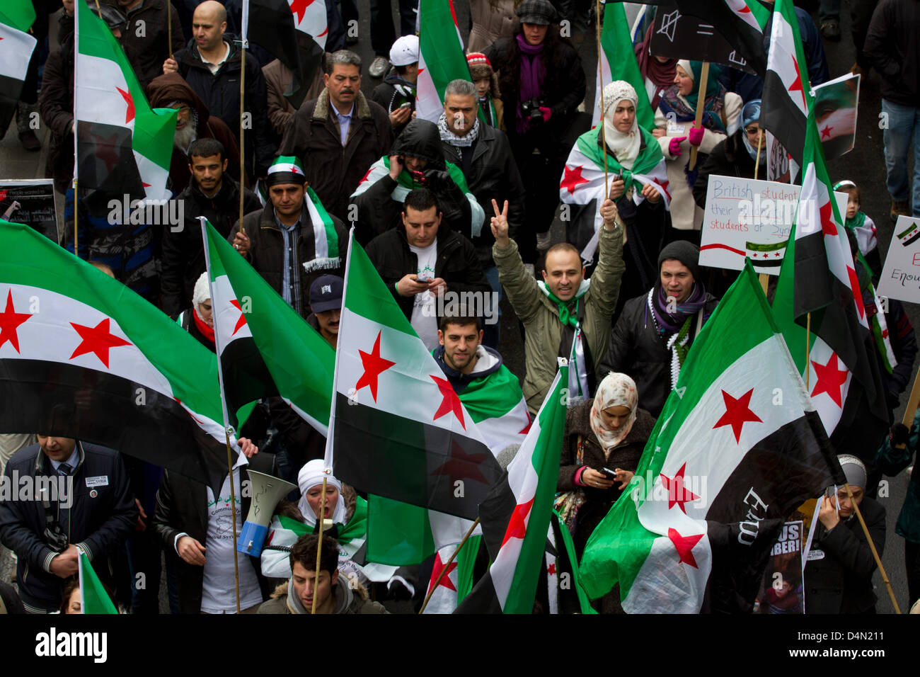 Flags of free syrian army hi-res stock photography and images - Alamy