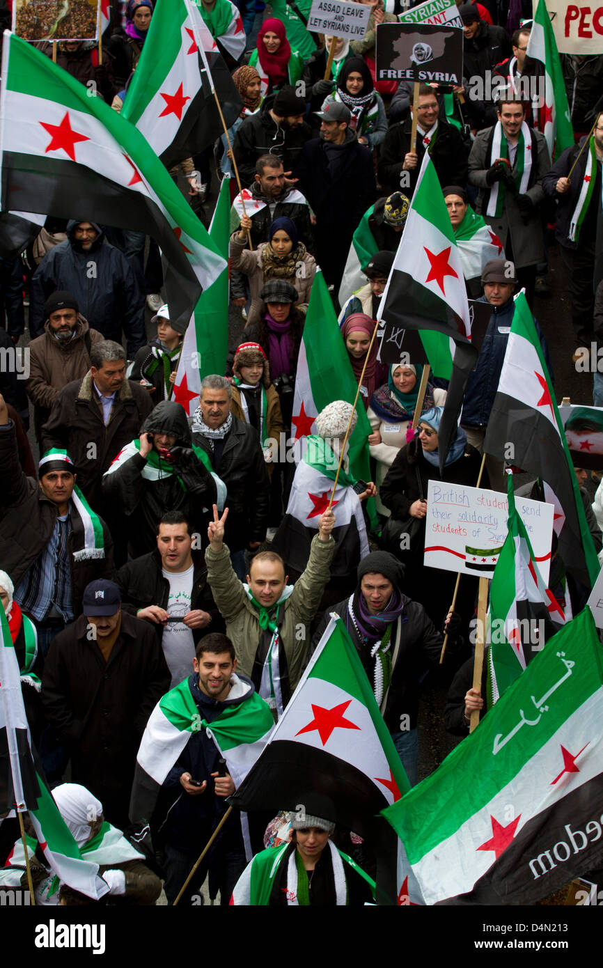 Flags of free syrian army hi-res stock photography and images - Alamy