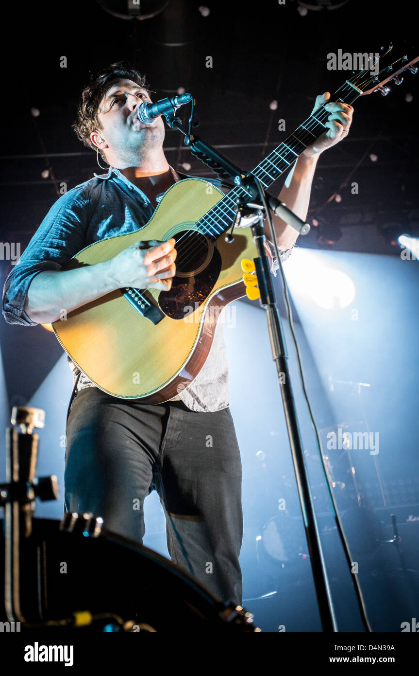 Ben lovett mumford hi-res stock photography and images - Alamy