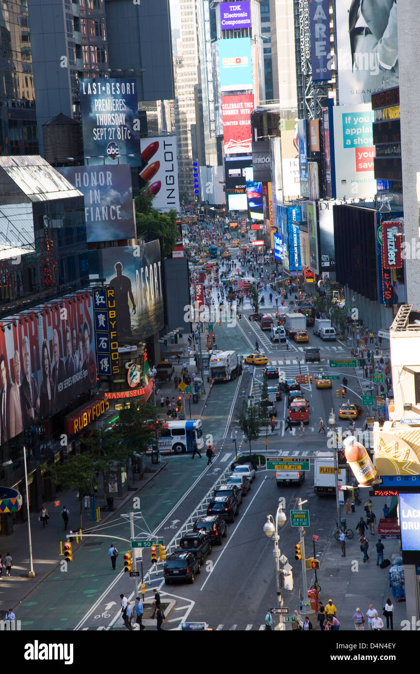 Time Square during rush hour in New York, USA Stock Photo - Alamy