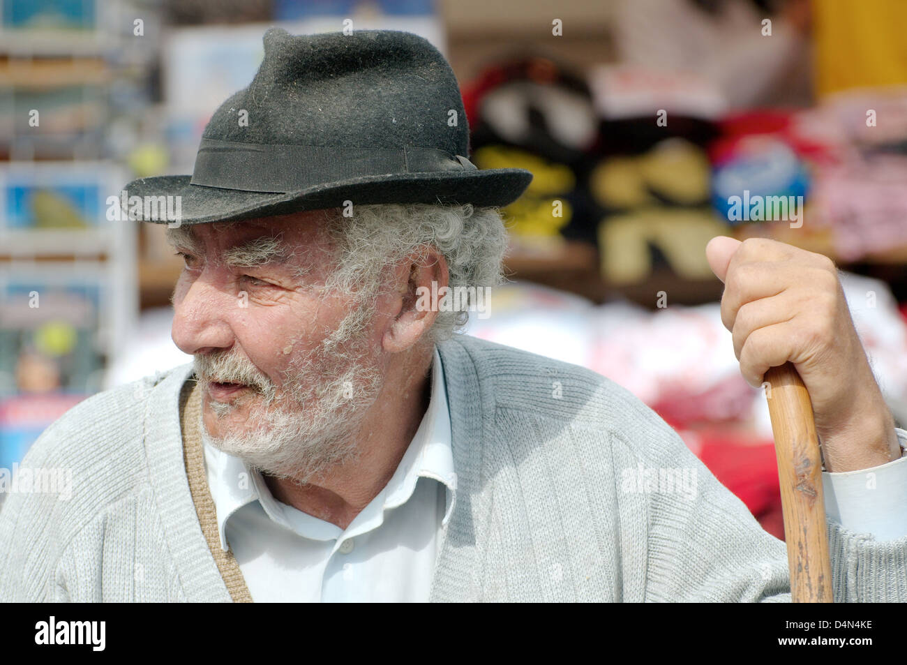 Old romanian man hi-res stock photography and images - Alamy
